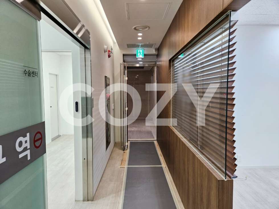 CZ 선릉역 역세권｜전용44P｜지하 1층｜의원용도변경 역삼동 월세 역삼동 상가 선릉역(분당호선) 방 7개 / 화장실2개(외부/구분) 현재층 : -1층(지하) / 총층 : 15층